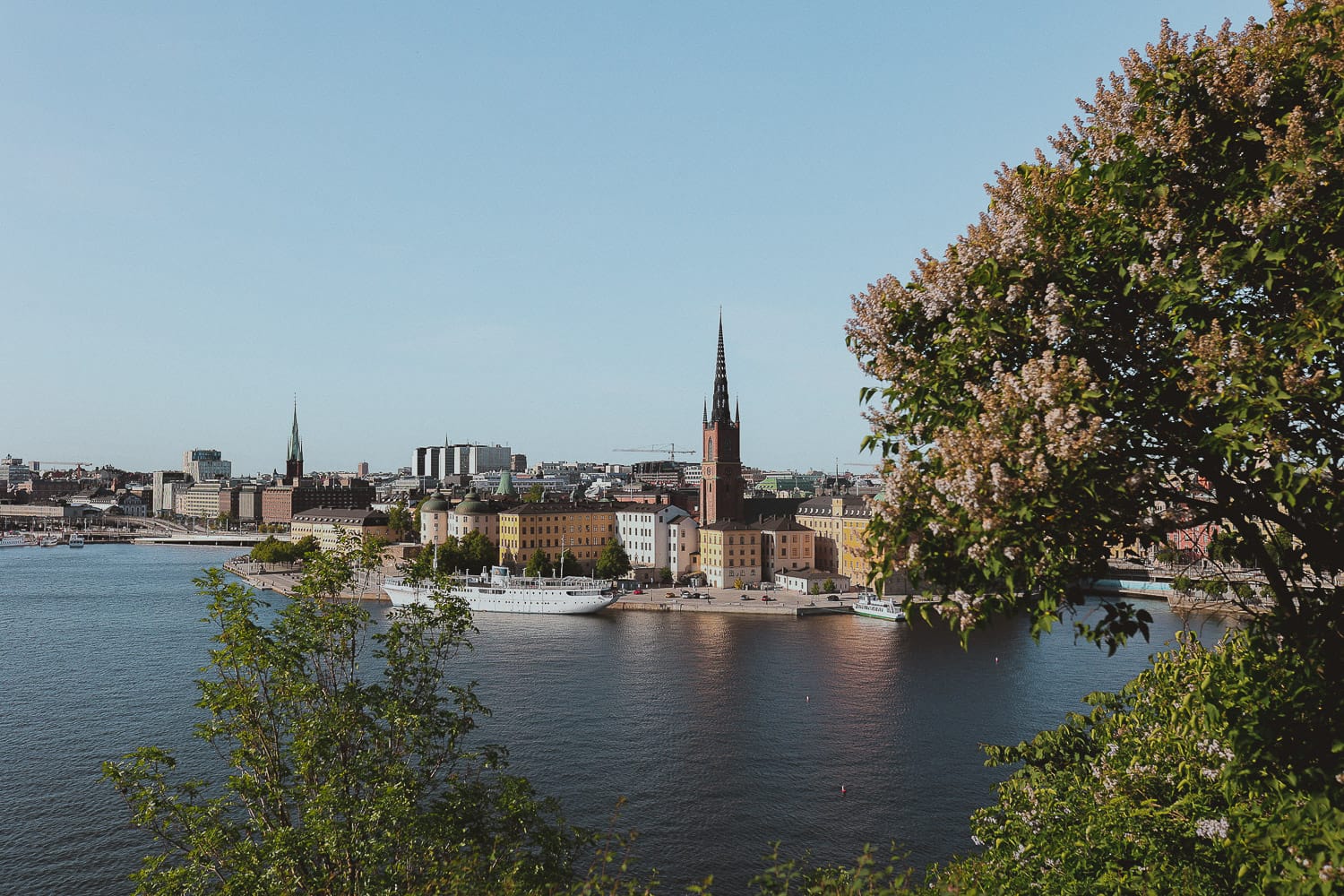 Stockholm Design Guide - lilihalodecoration